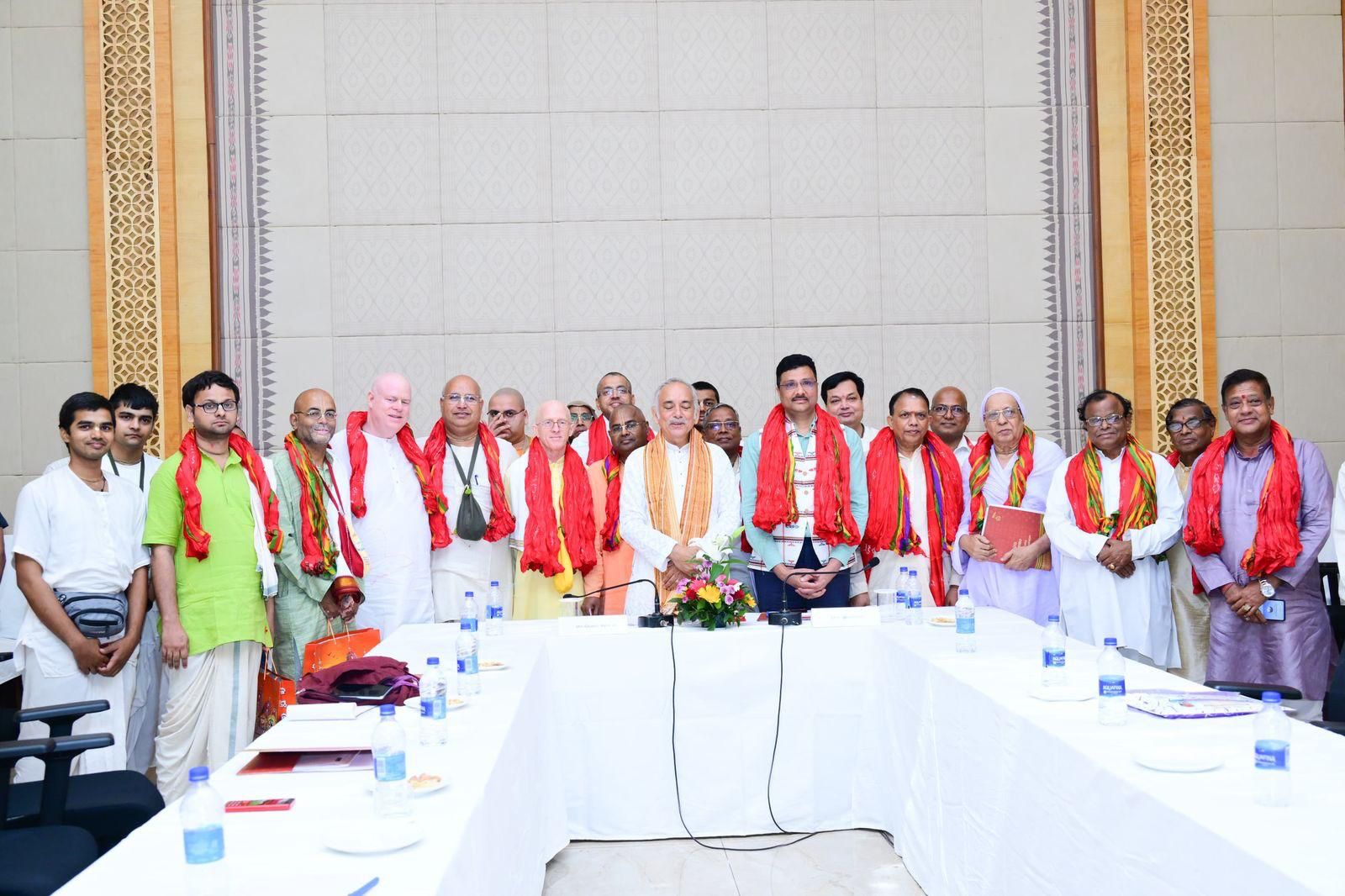 Meeting between ISKCON India Scholars Board and the Sri Jagannath ...